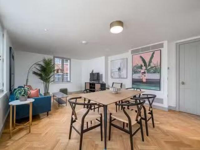 For Rent! 2 BR Greycoat Place