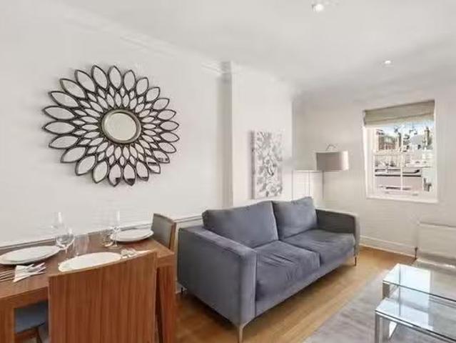 Just in! 2 BR Hertford Street
