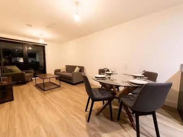 Cheap 2 BR Naylor Street