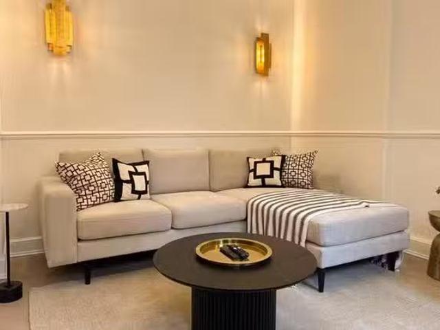 Cheap 2 BR Portpool Lane