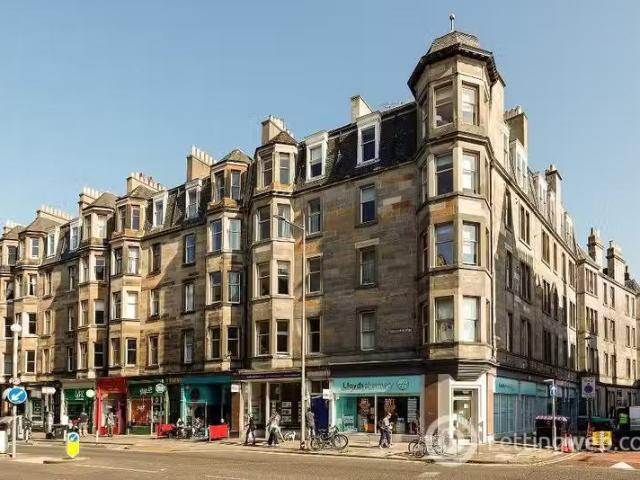Cheap 2 BR Property to rent in Bruntsfield Place, Bruntsfield.