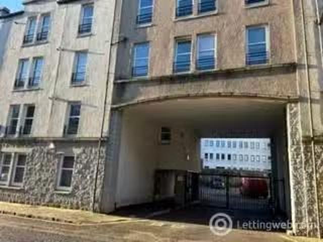 Charming 2 BR Property to rent in Chapel Street, City Centre.