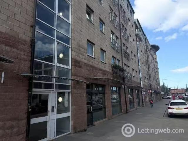 Rental! 2 BR Property to rent in Constitution Street, The Shor.