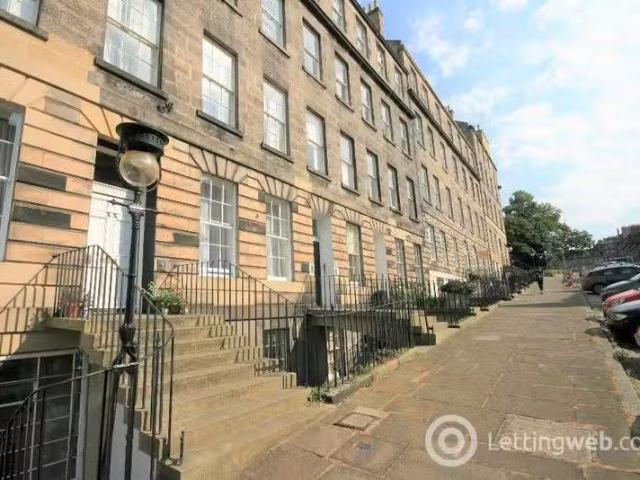 Charming 2 BR Property to rent in Dundonald Street, New Town.