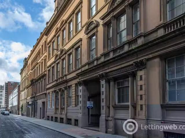 Charming 2 BR Property to rent in Glasgow, Lanarkshire, G1