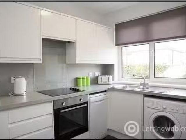 Deal! 2 BR Property to rent in Great Western Road, Aberdeen, A.