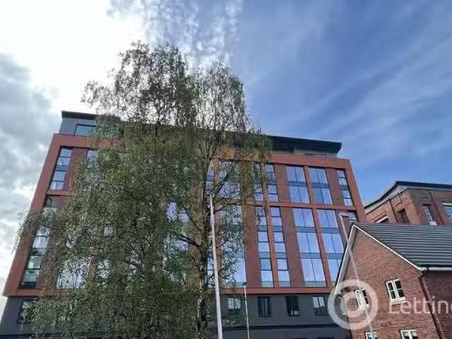 Just in! 2 BR Property to rent in Inverlair Avenue, Cathcart.