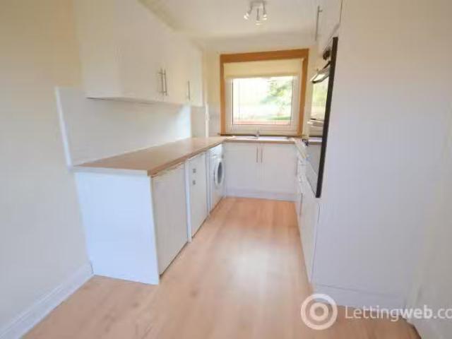 For Rent! 2 BR Property to rent in Jean Armour Drive, Dalkeith.