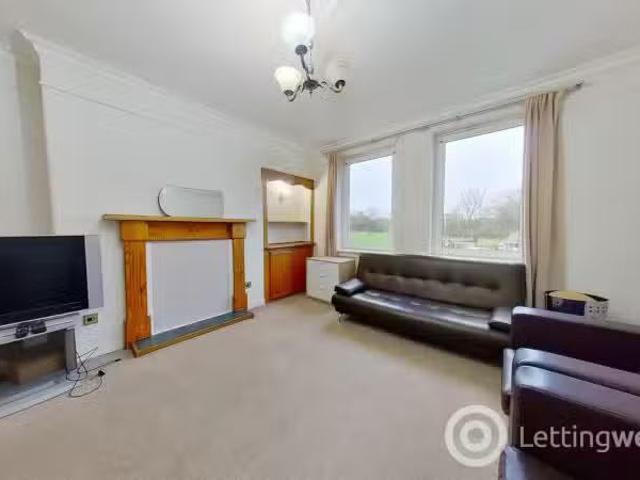 Just in! 2 BR Property to rent in Redbraes Place, Edinburgh, EH7