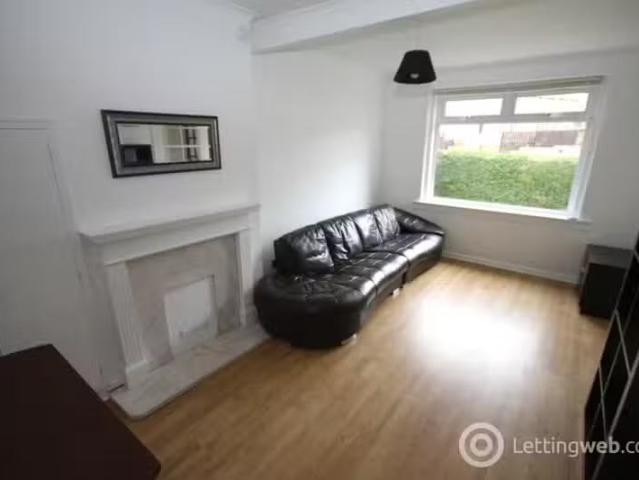 Rental! 2 BR Property to rent in Stenhouse Avenue, Stenhouse.