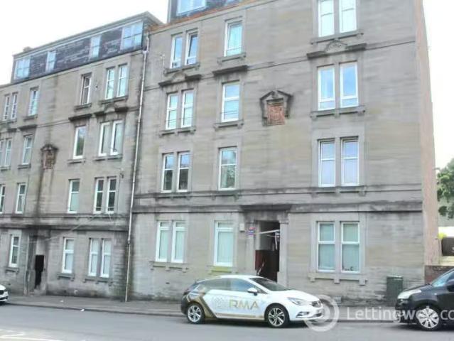 Nice 2 BR Property to rent in Tullideph Road, Dundee, DD2 2PN