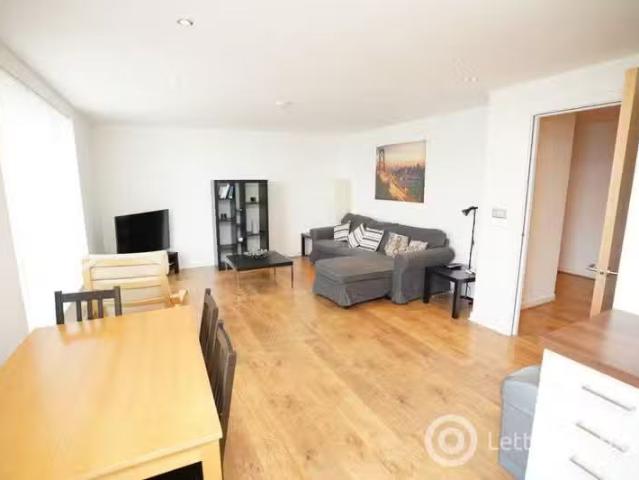 Unique 2 BR Property to rent in Western Harbour View, Newhaven.