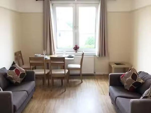 Cozy 2 BR Property to rent in 149 Hilton Drive, Aberdeen, AB24.