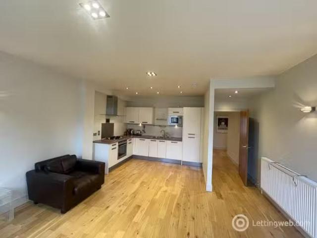 Cozy 2 BR Property to rent in 14 Brunswick Street