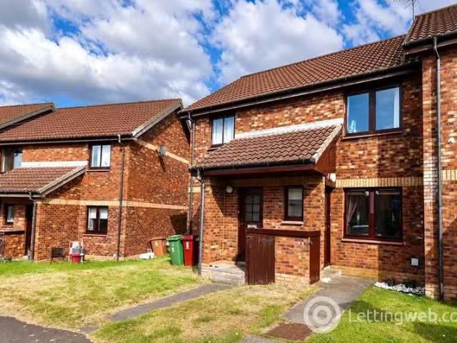 New 2 BR Property to rent in 16 Jarvie Place Falkirk