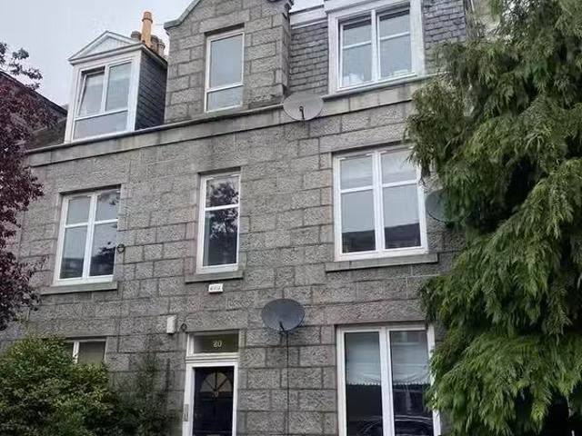 Nice 2 BR Property to rent in 20 Hartington Road, Aberdeen, AB.
