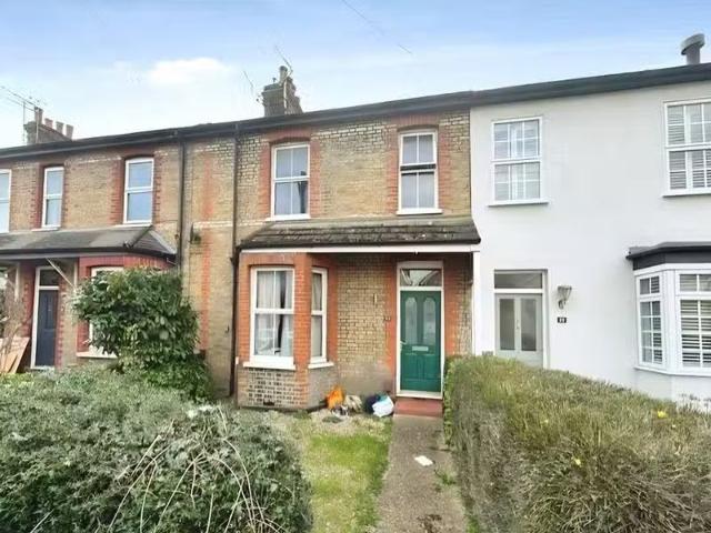 Just in! 4 BA 6 bedroom House to rent, Milton Road, Egham, TW2.