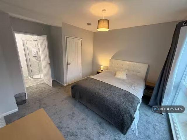 New 4 BA 1 bedroom house share for rent in Hillside, Redditch.