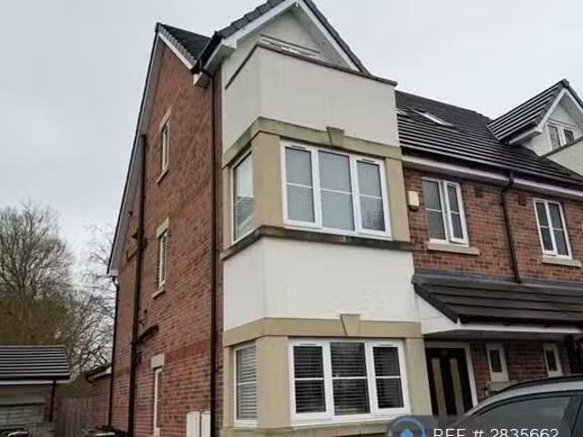 Unique 4 BA 3 bedroom detached house for rent in Maghull, Live.