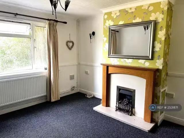 New 4 bedroom detached house for rent in Wedmore Vale, Bristol.