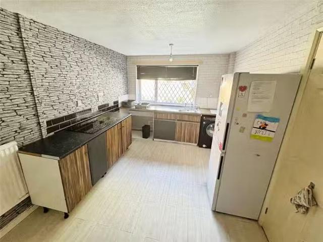 New 4 bedroom End Terrace House to rent, Farmhouse Road, Wille.