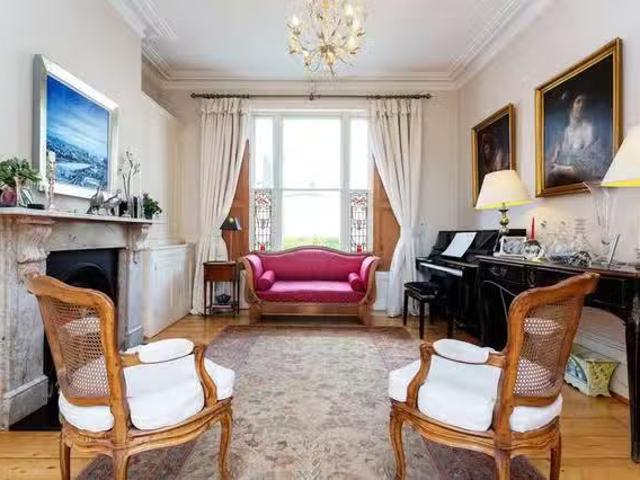 Rental! 4 BR Chetwynd Road
