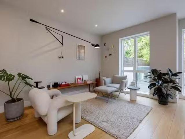 Nice 4 BR Old Park Avenue