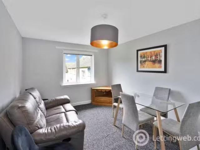 New 4 BR Property to rent in Alan Breck Gardens, Edinburgh, EH4