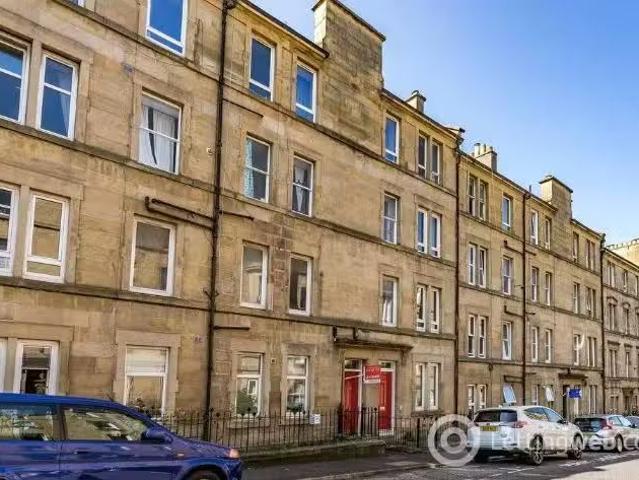 Charming 4 BR Property to rent in Tay Street, Polwarth, Edinbu.