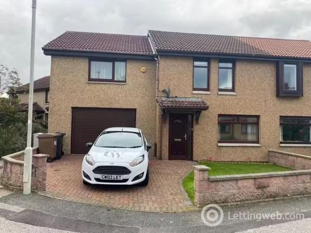 Nice 4 BR Property to rent in Wallace Brae Wynd, Bridge Of Don.