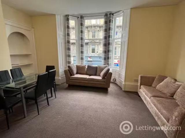 Cheap 4 BR Property to rent in 11A, Whitehall Street, Dundee.