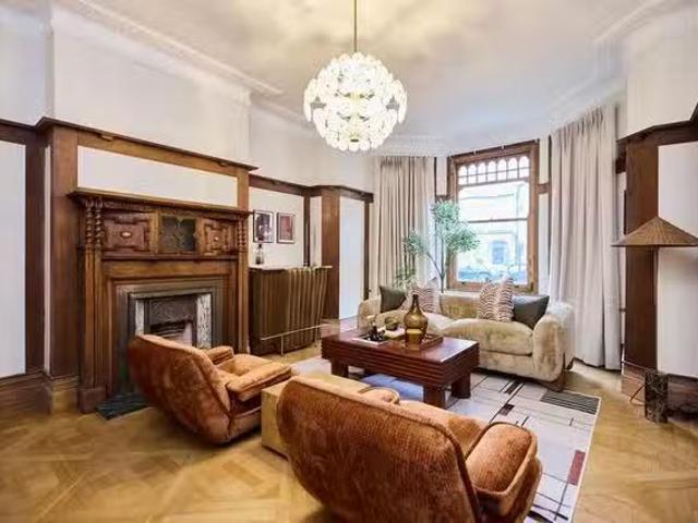 Charming 4 BR Rosebery Road