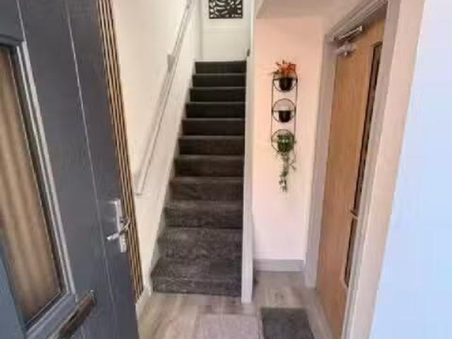 Charming 5 BA 5 bedroom house of multiple occupation for rent.