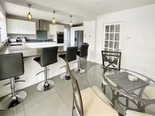 New 5 bedroom Detached House to rent, Halcyon Court, Muxton, T.