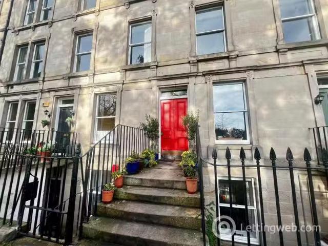 Deal! 5 BR Property to rent in Glengyle Terrace, Bruntsfield.