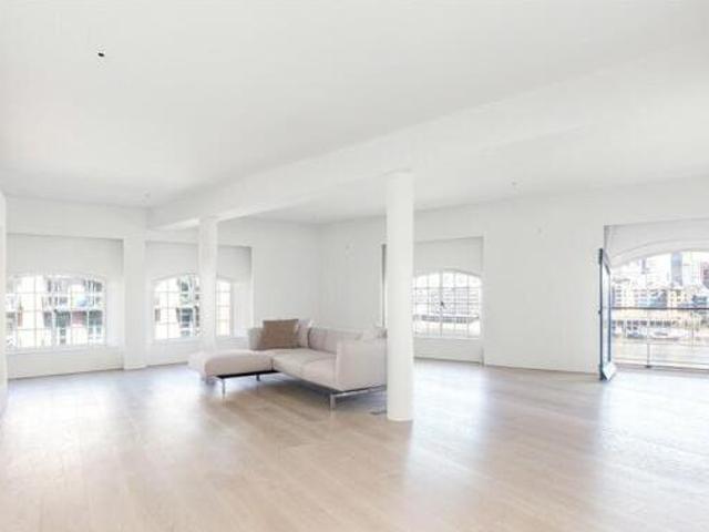 New Concordia Wharf, Mill Street, 2 Bedroom Apartment