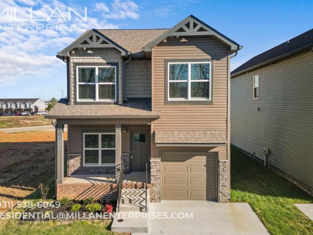 New Construction Modern Home With Open Floor Plan, Whte Cabintery and Primary Bedroom Suite