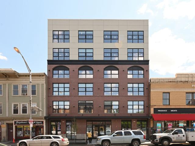 New Construction No Broker Fee Central A/C W/D Balcony