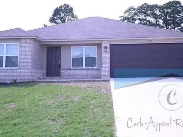 New construction in Jonesboro beautiful 4 bed / 2 bath home.