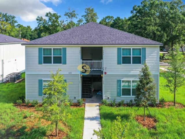 New Construction 2/2 Giving 1 Month Free & W/D!
