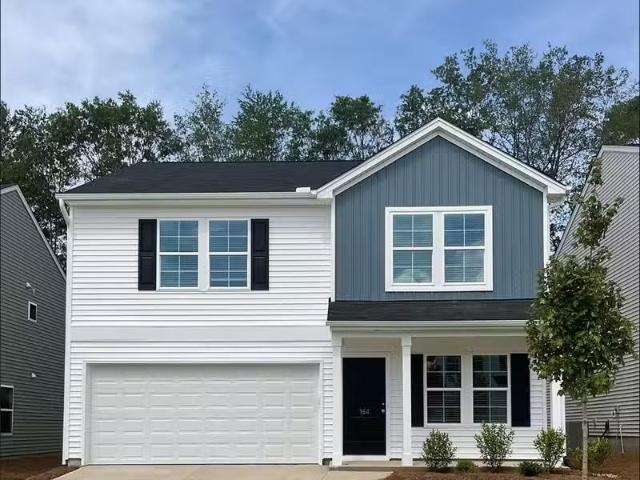 New Construction 4 bed/2.5 bath Minutes from Downtown Spartanb.