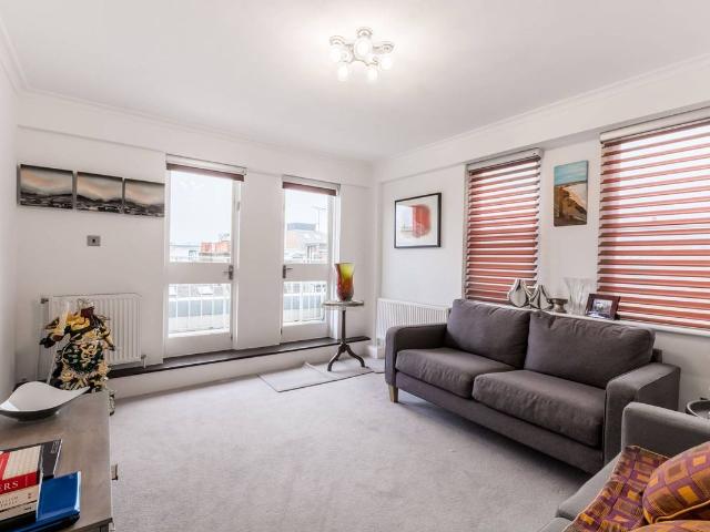 New Cavendish Street, Fitzrovia, London W1W, 2 bed flat to rent, £3,600 pcm | PrimeLocation