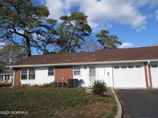 New Castle Ct Unit B, Lakewood, Property For Sale