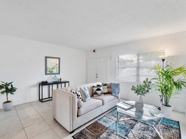New Castle Lake 1 Bedroom Apartment for Rent at 1401 Nw 103rd St, Miami, FL 33147