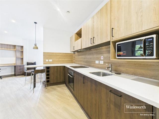 New Century Place, East Street. Studio to rent £1,382 pcm £319 pw