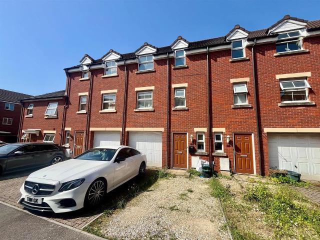 New Charlton Way, Cribbs Causeway BS10, 3 bed property to rent, £1,700 pcm | PrimeLocation