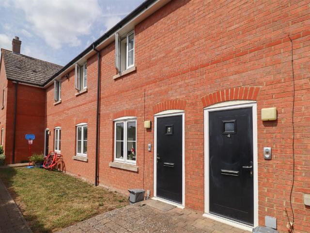 New Cheveley Road, Newmarket CB8, 2 bed flat to rent, £1,250 pcm | PrimeLocation