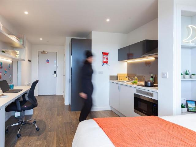 New City Road, Glasgow G4 Studio to rent £1,296 pcm £299 pw