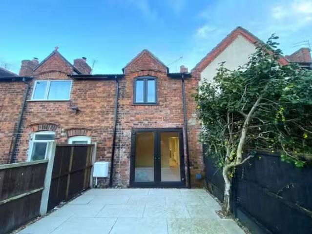 Just in! Cliff View, Frodsham, 2 bedroom, Terraced