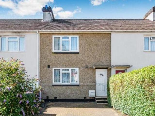 New Close, London, 3 Bedroom Terraced